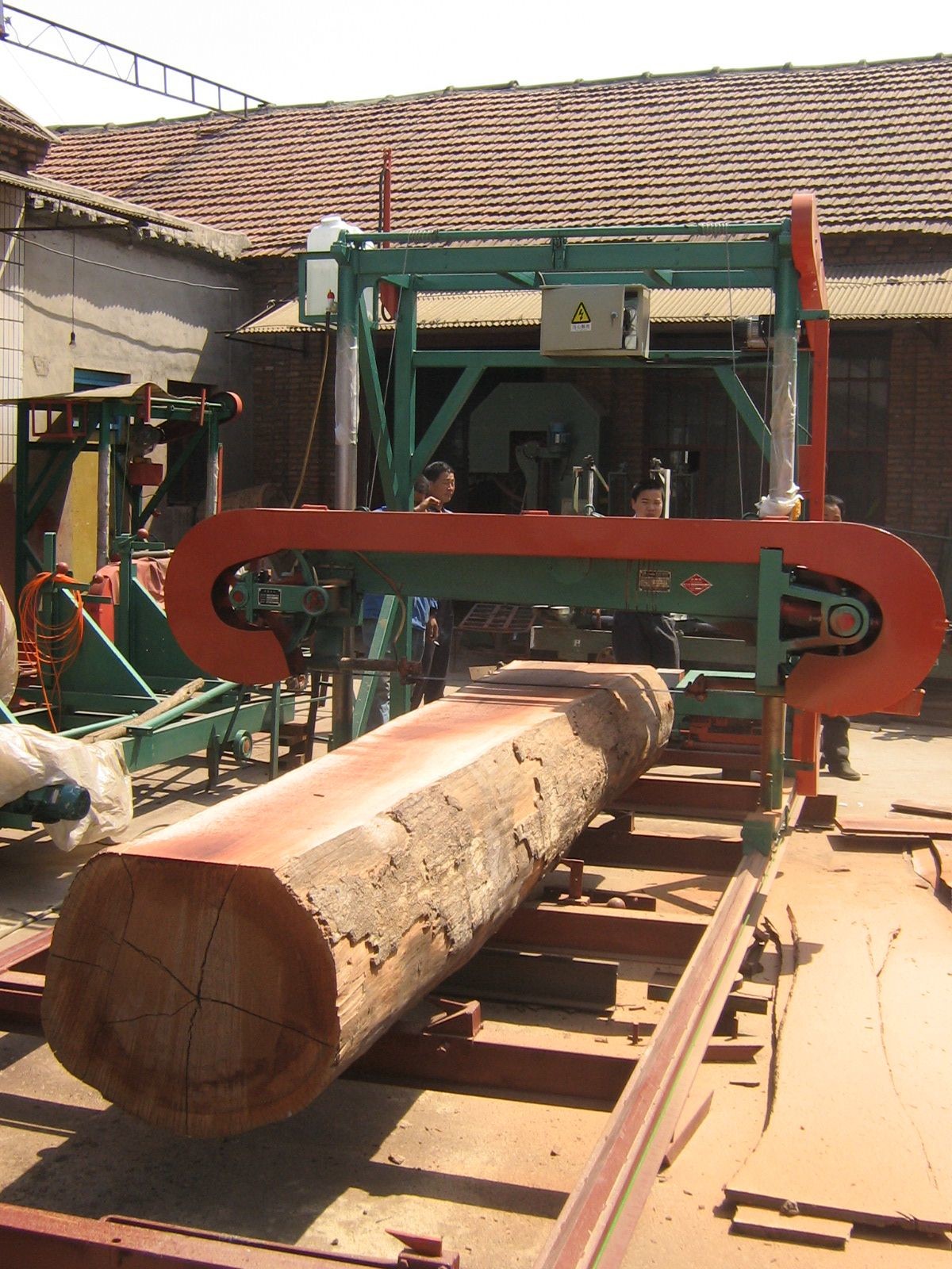 MJ1000 MJ1300 Horizontal Wood Band Saw Portable Band Saw Sawmill For Sale