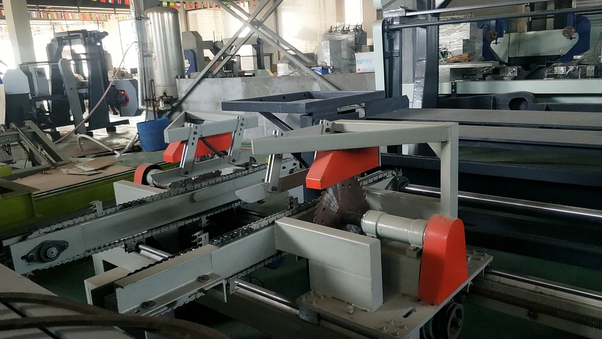 Multi end trim saw, Trim Saws for wood panels multiple rip saw machine