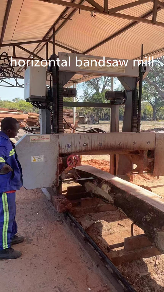 Automatic Wood Portable Sawmill 1600mm Horizontal Band Saw Mill